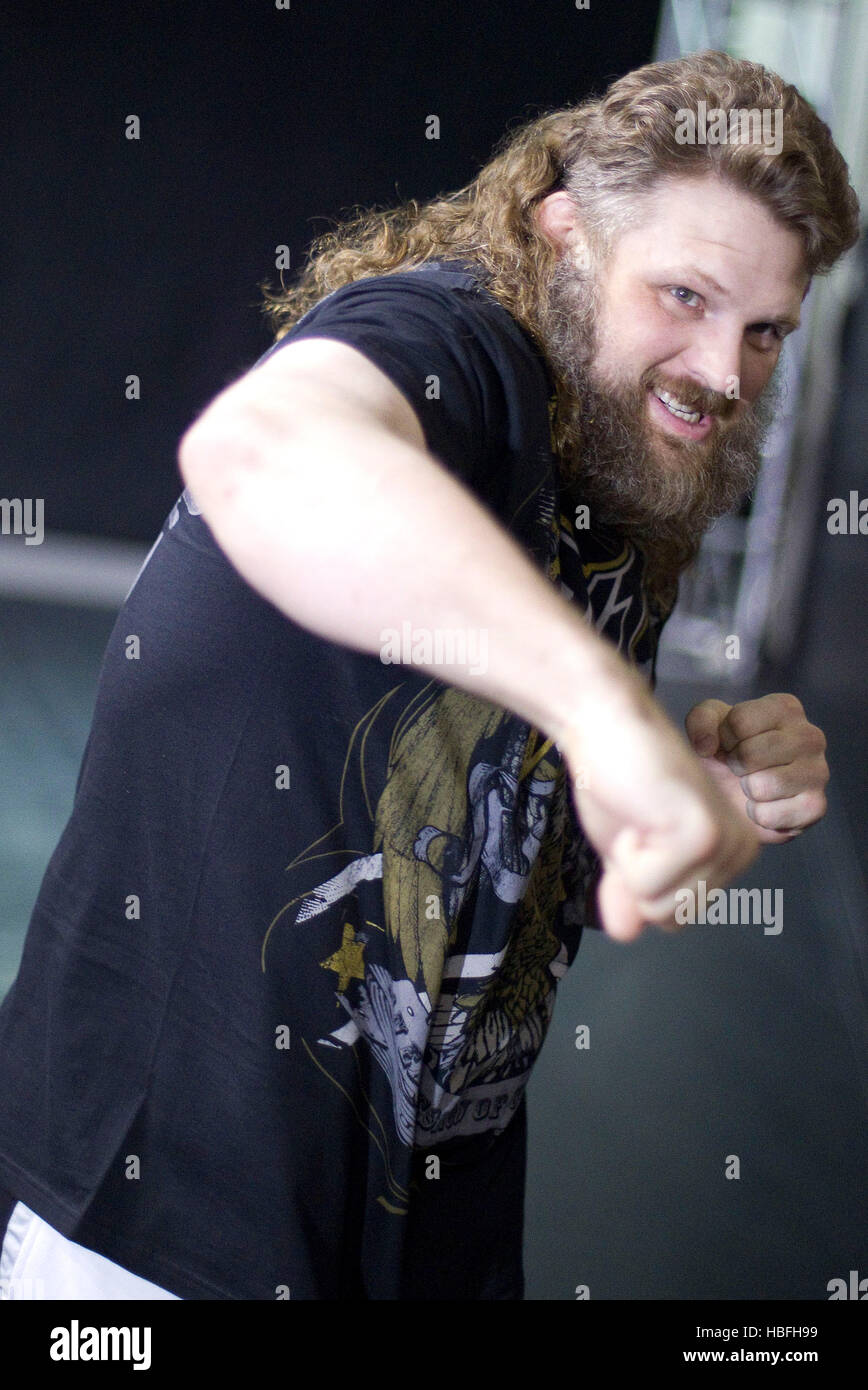 UFC fighter Roy Nelson works out at the UFC Media Open Workouts in Las ...