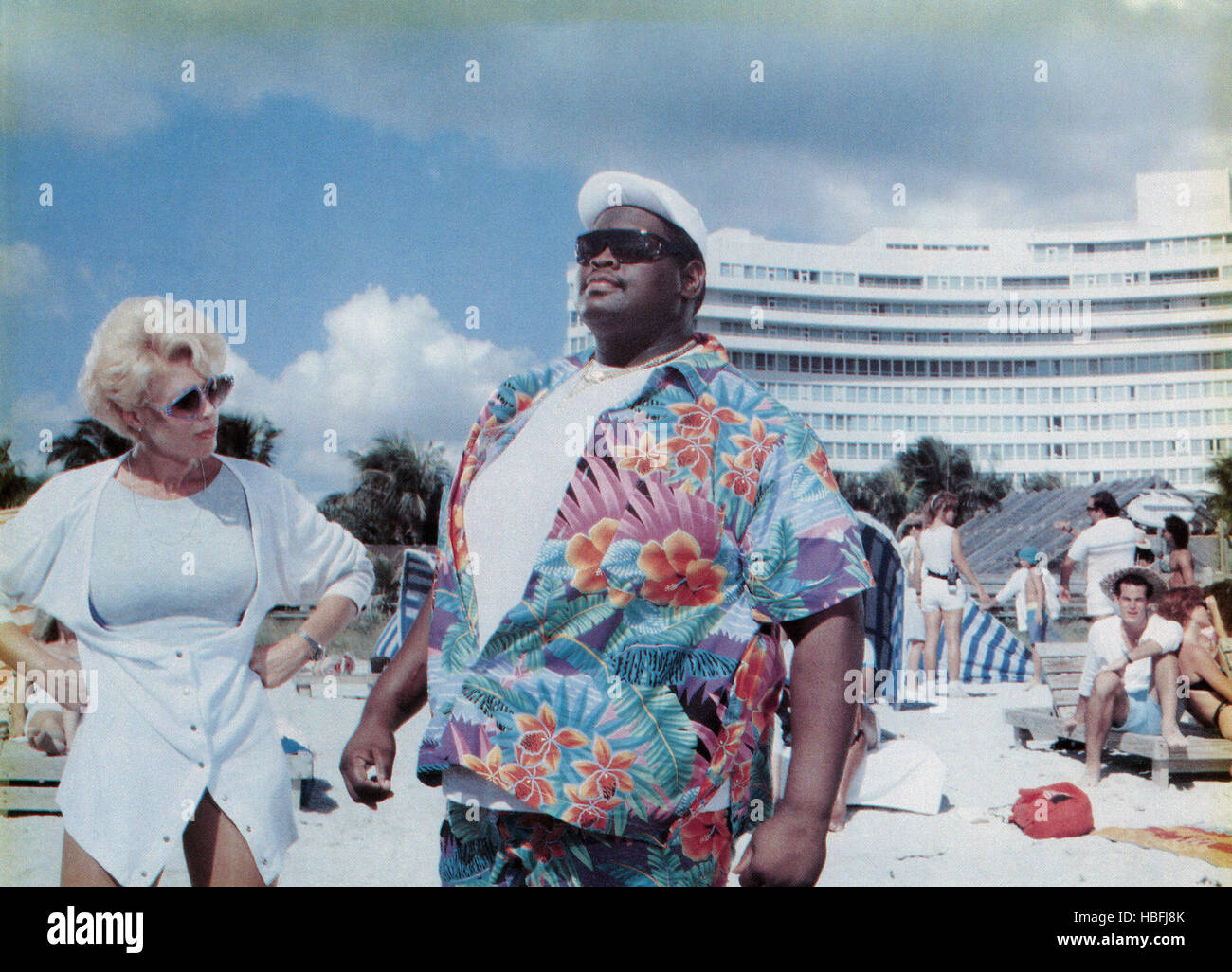 POLICE ACADEMY 5: ASSIGNMENT MIAMI BEACH, from left: Leslie Easterbrook ...