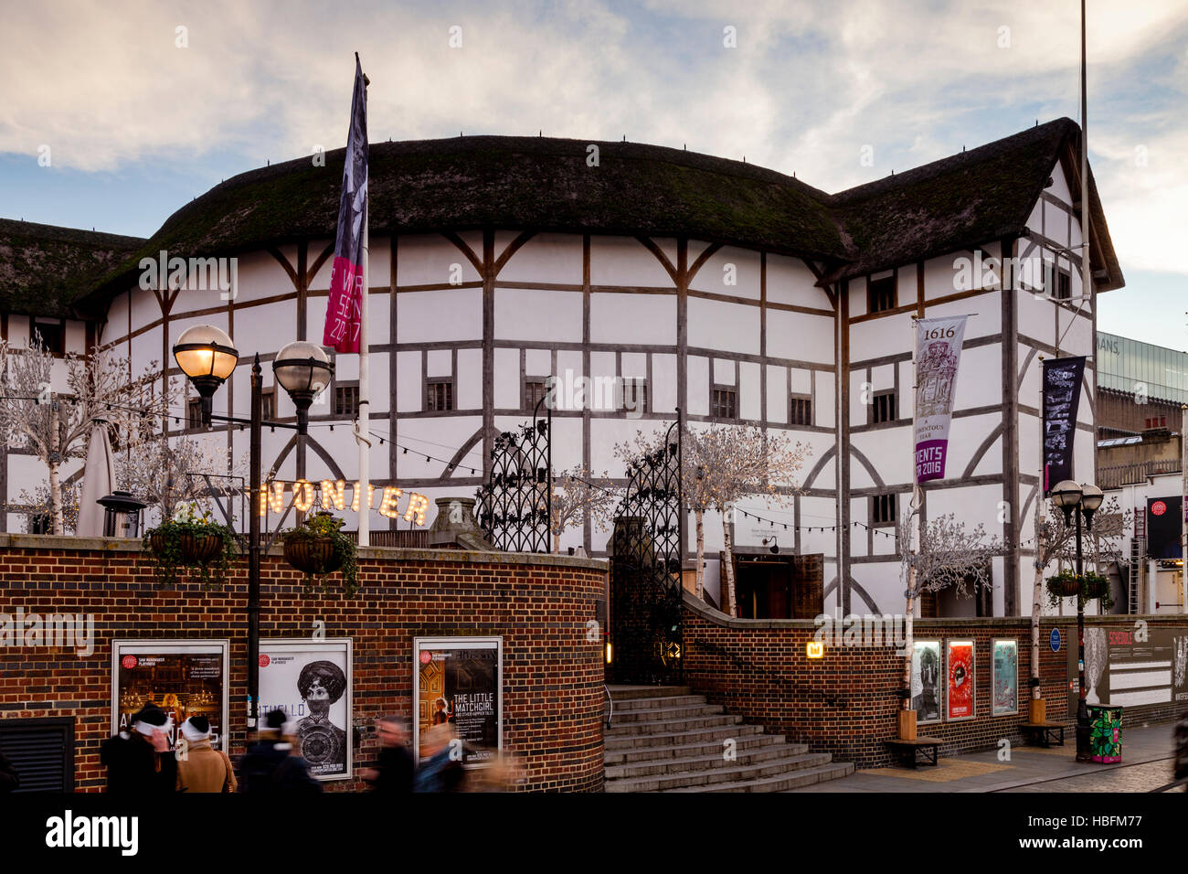 Shakespeare's Globe Theatre, Bankside, London, England Stock Photo - Alamy