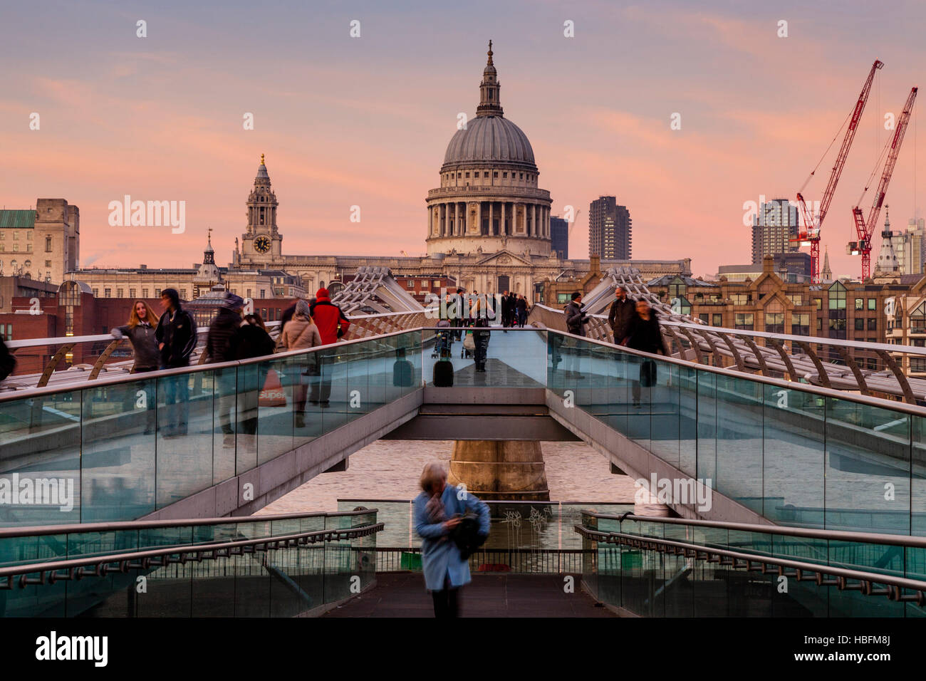 Millennium bridge london skyline buildings hi-res stock photography and ...