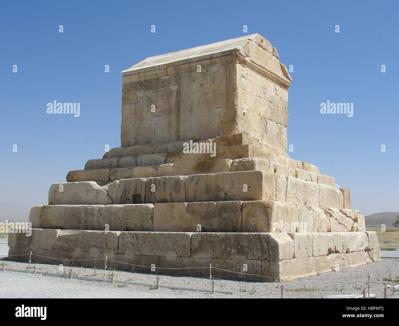 Tomb of Cyrus Stock Photo - Alamy