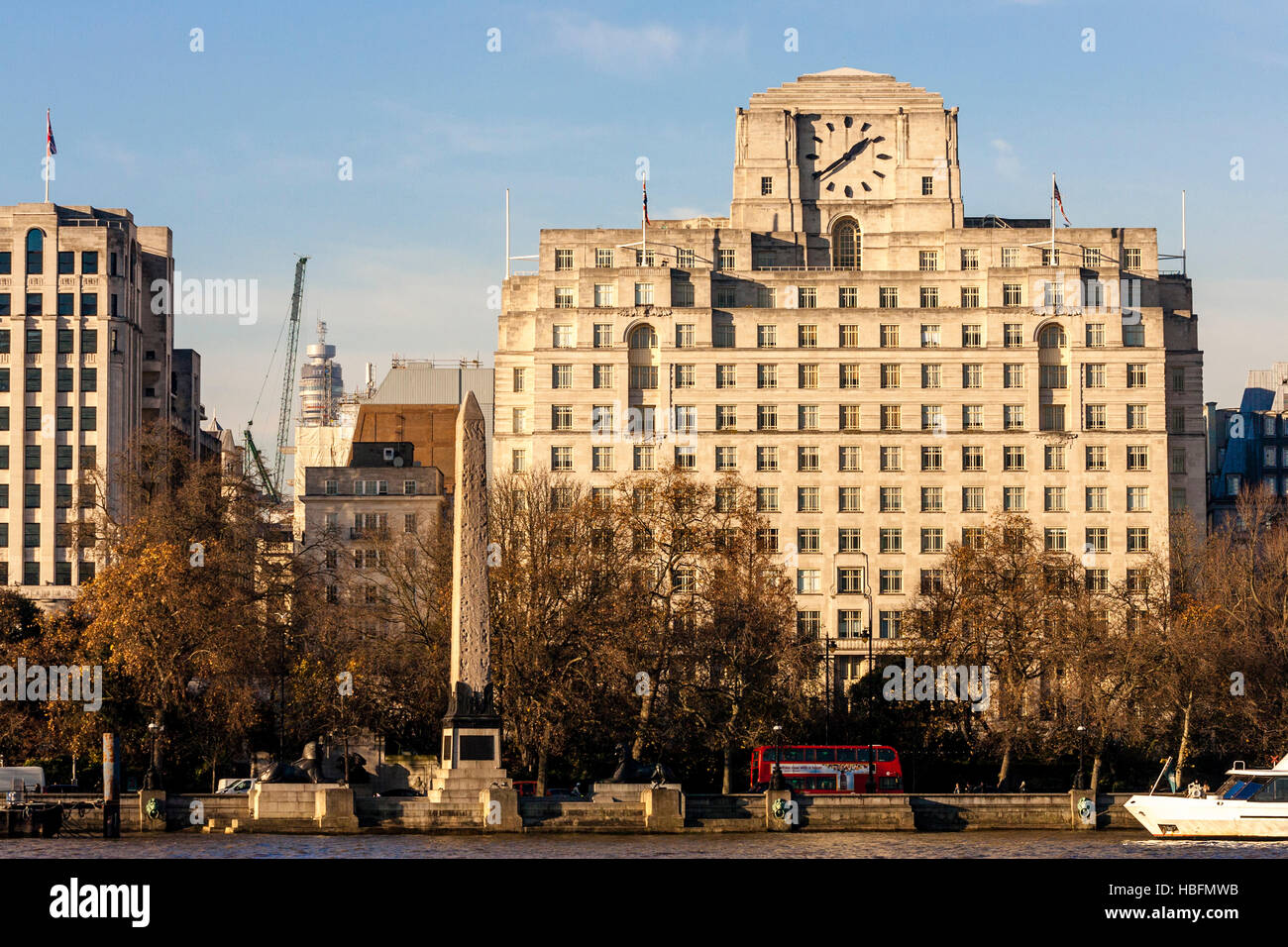 Cleopatras needle shell mex house london uk england hi-res stock ...