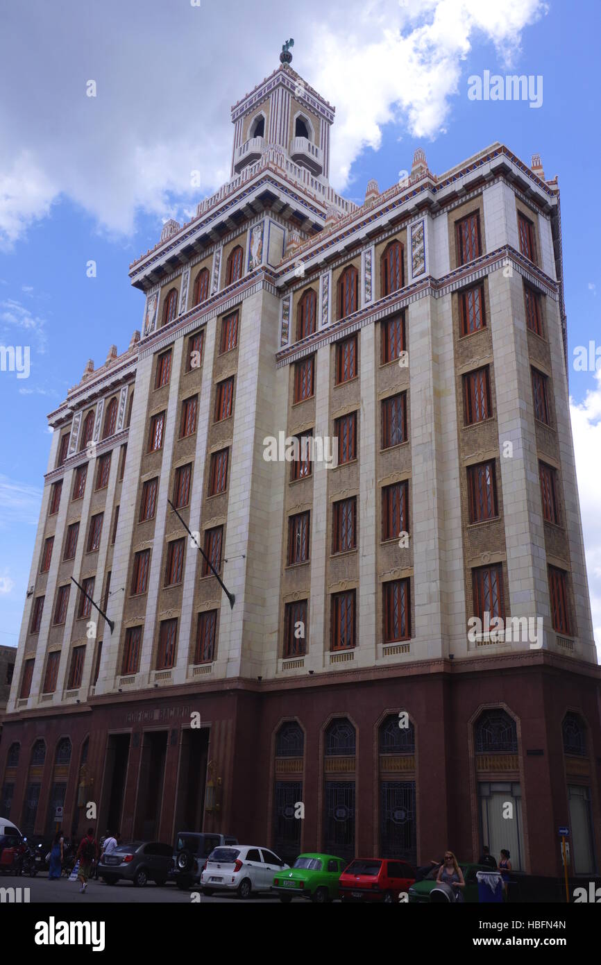 Edificio bacardi building hi-res stock photography and images - Alamy