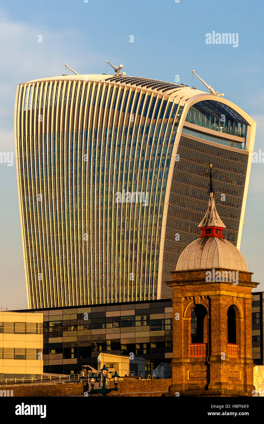 20 Fenchurch Street (also known as The Walkie-Talkie Building) London ...