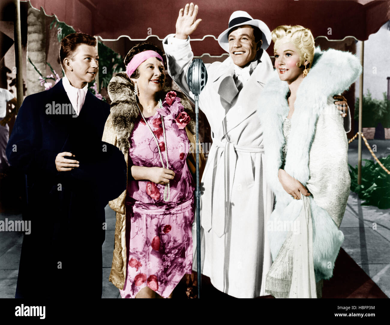 SINGIN' IN THE RAIN, from left: Donald O'Connor, Madge Blake, Gene ...