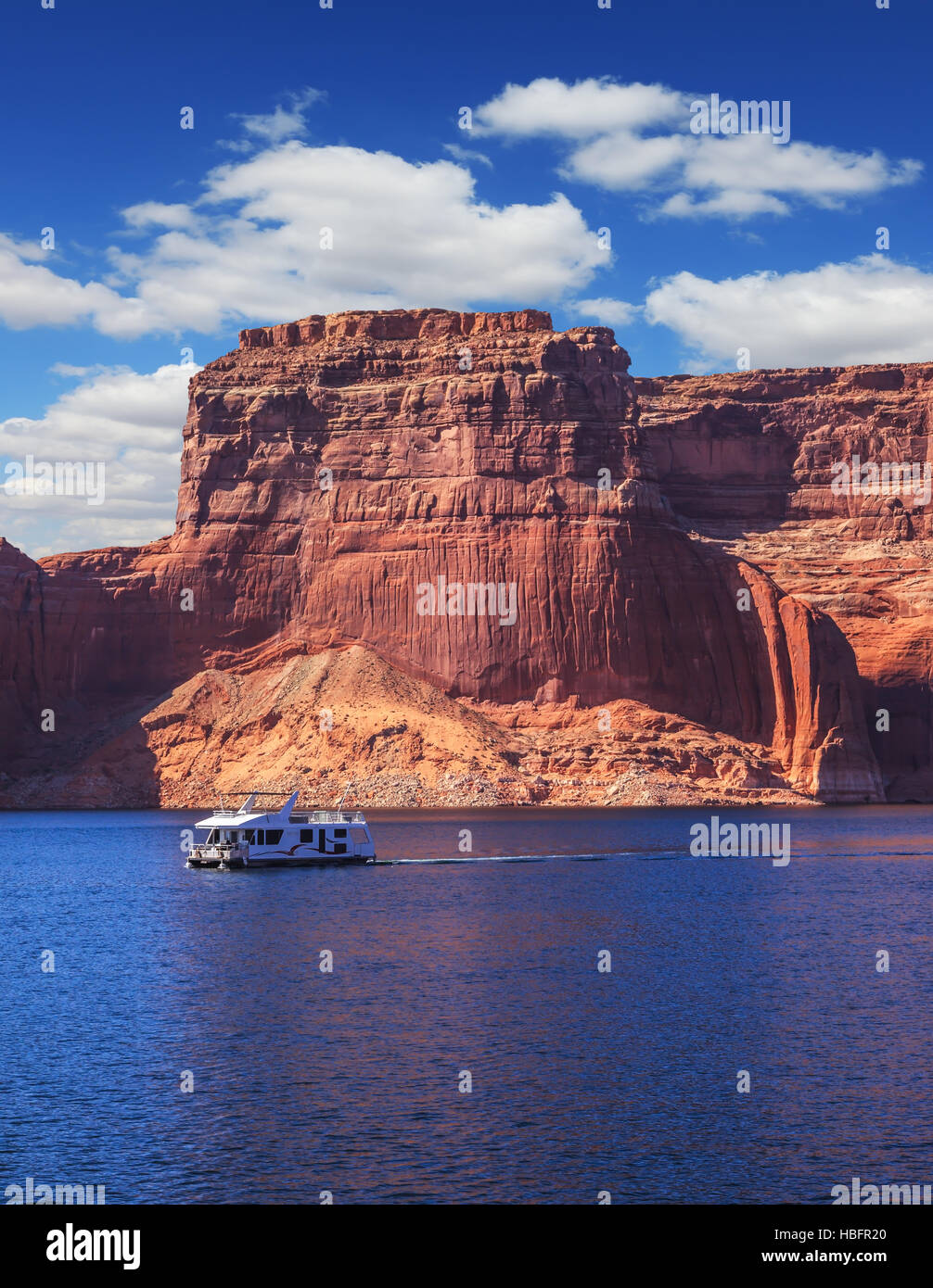 Walk on white boat on a sunny day Stock Photo - Alamy