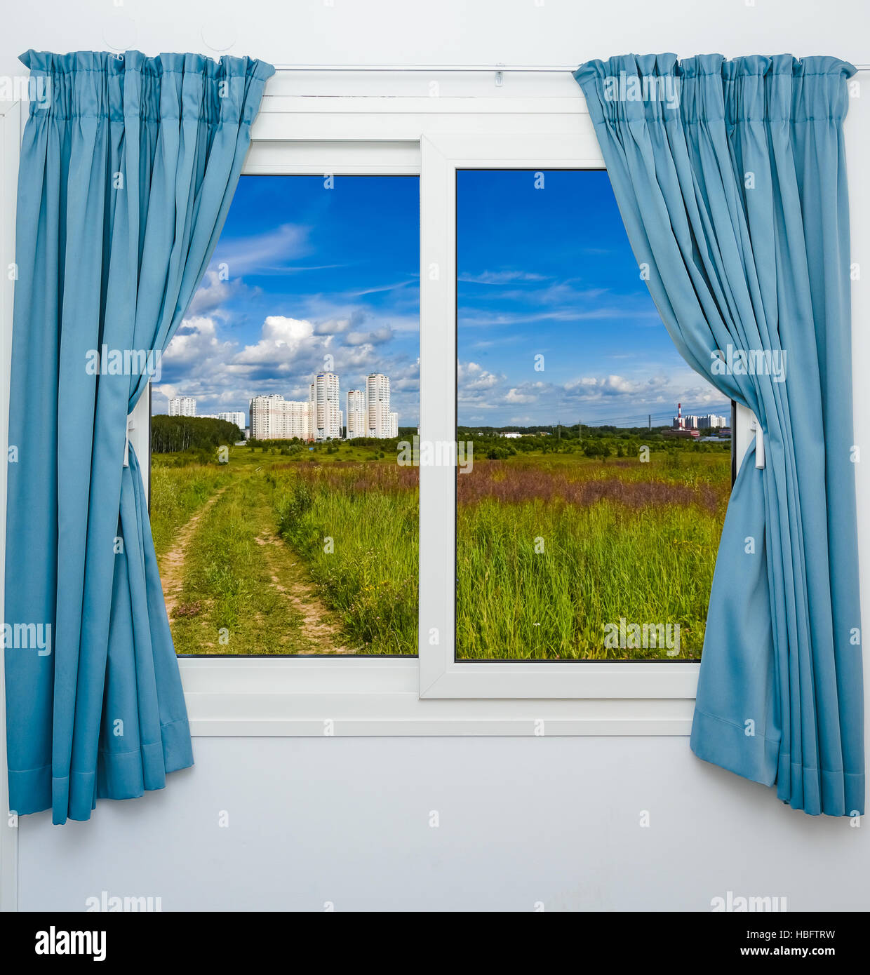 Beautiful sky view from road hi-res stock photography and images - Alamy