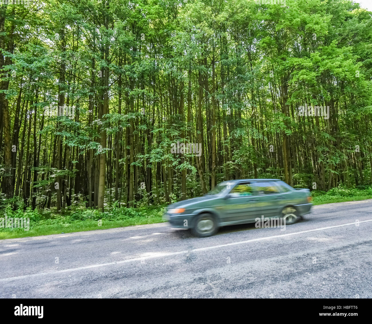 Cars traveling hi-res stock photography and images - Alamy