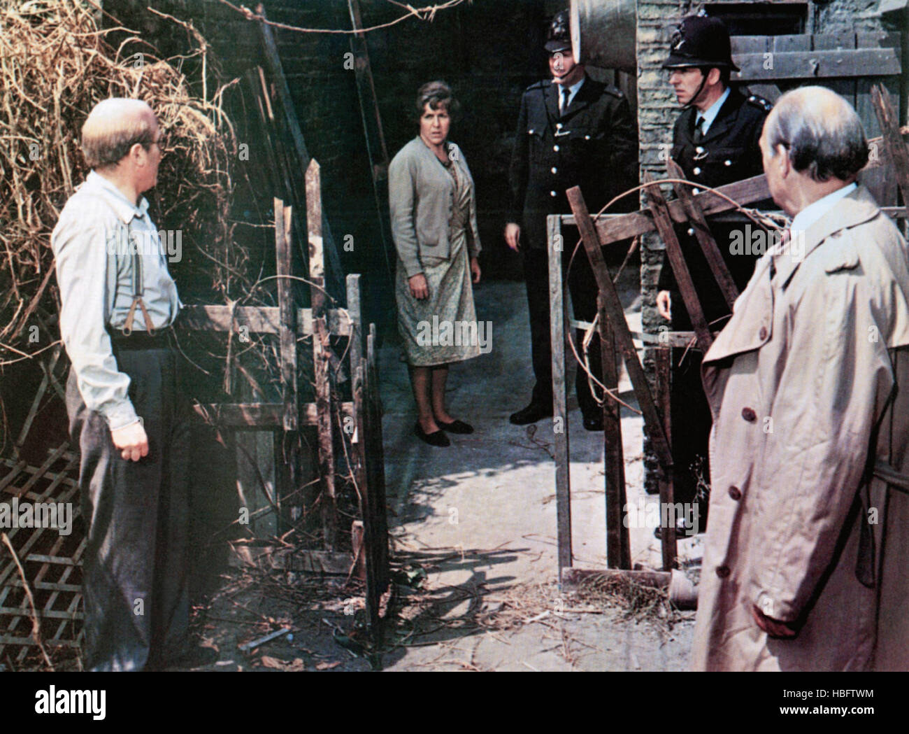 10 RILLINGTON PLACE, from left, Richard Attenborough, Pat Heywood, 1971 ...