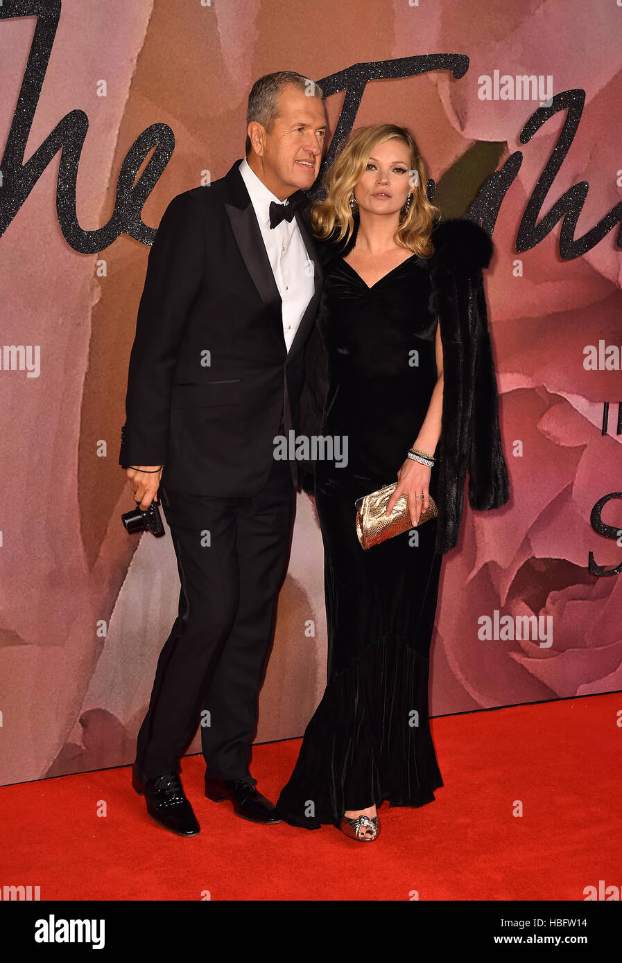 Kate moss mario testino hi-res stock photography and images - Alamy