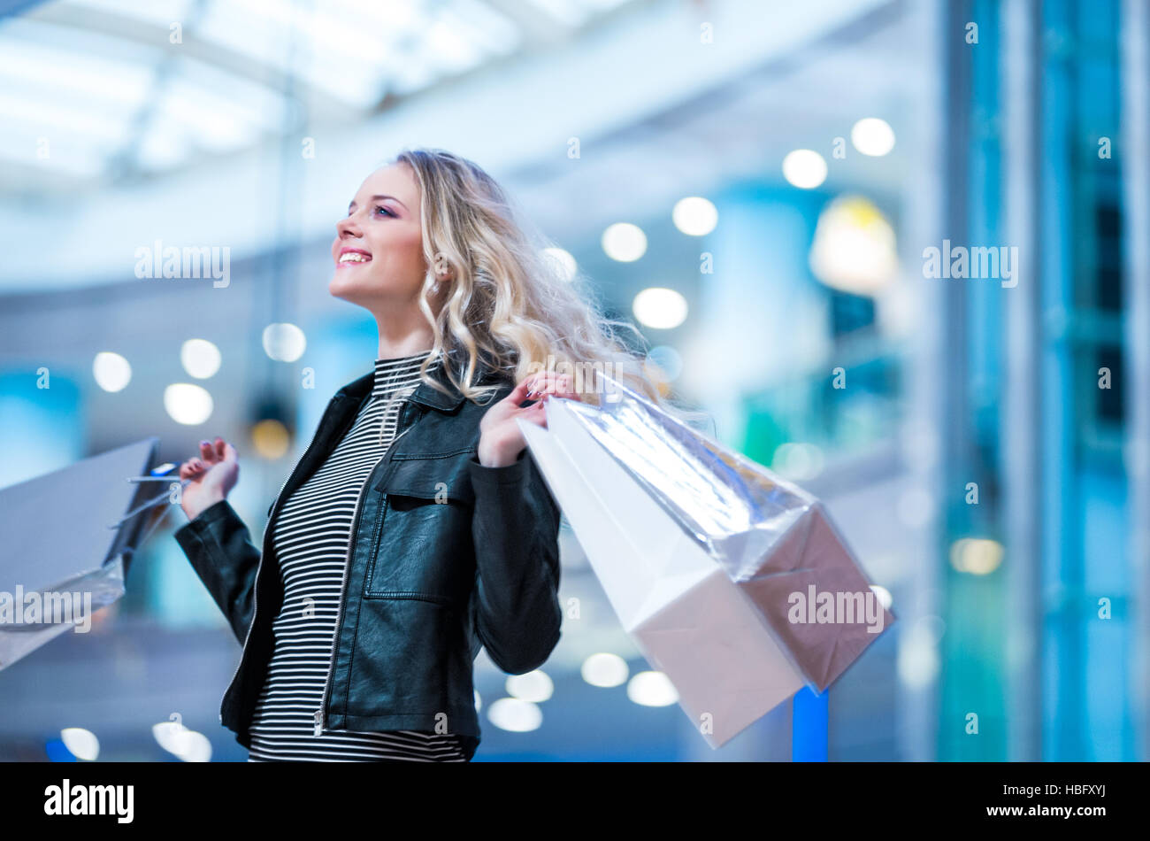 Smiling customer hi-res stock photography and images - Alamy