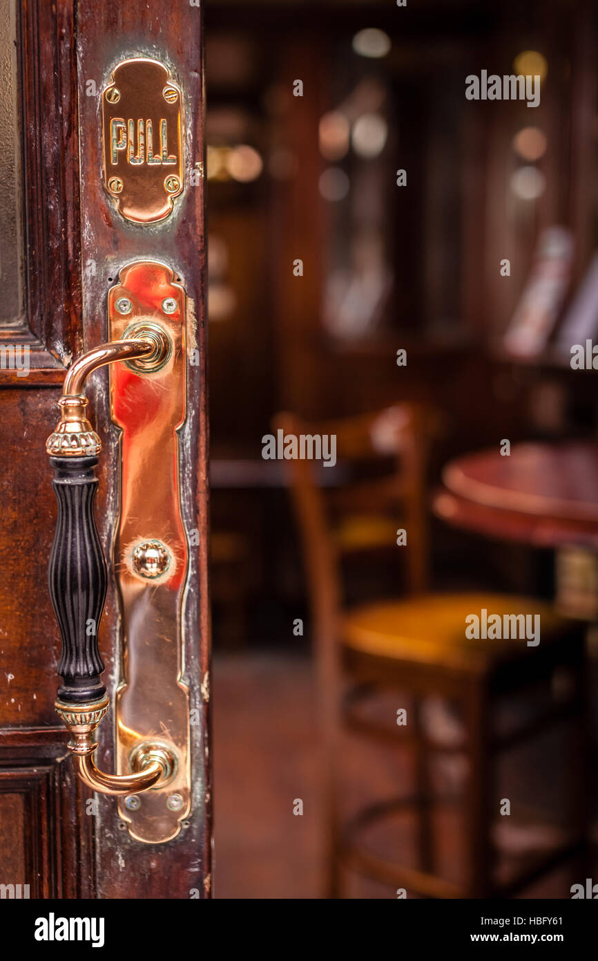 Pub door handle Stock Photo - Alamy