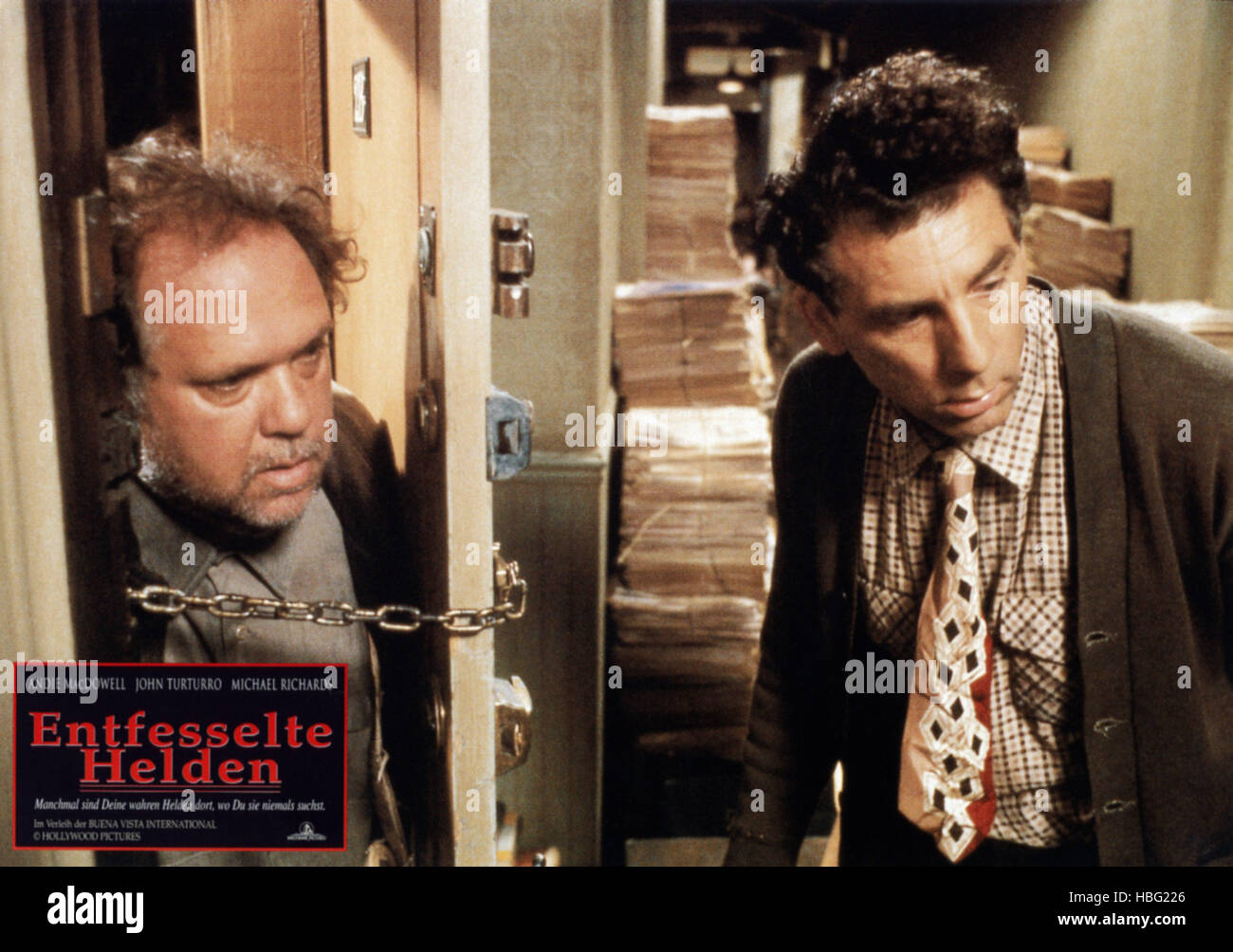 UNSTRUNG HEROES, (aka ENTFESSELTE HELDEN), from left: Maury Chaykin ...