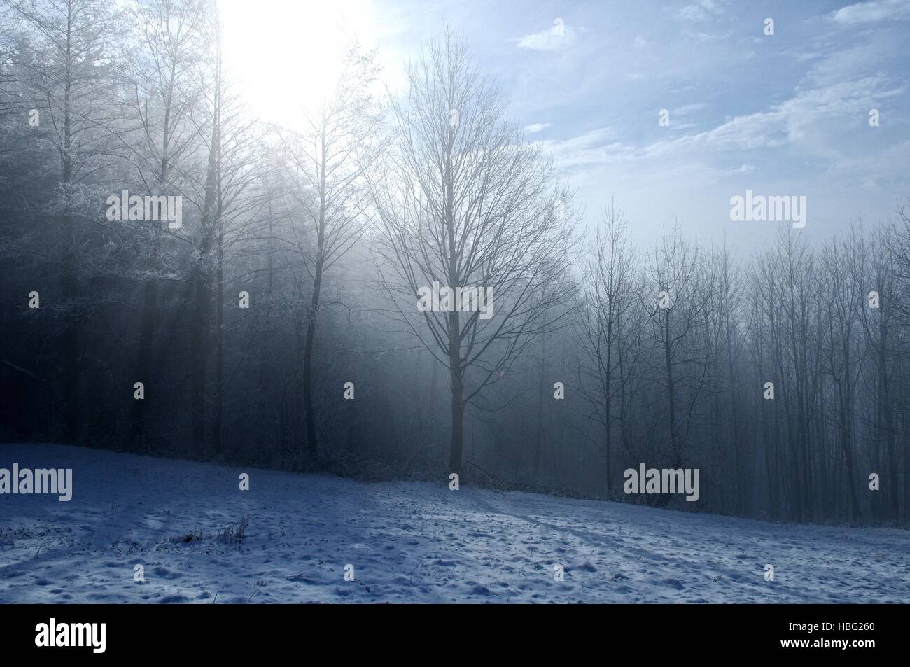 Cold edge hi-res stock photography and images - Alamy