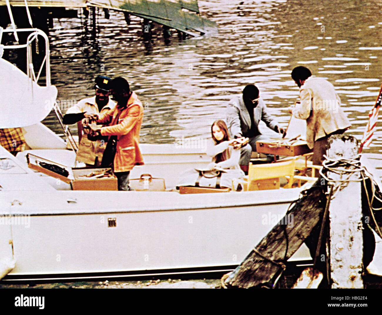 UP THE SANDBOX, Barbra Streisand (seated center), 1972 Stock Photo - Alamy