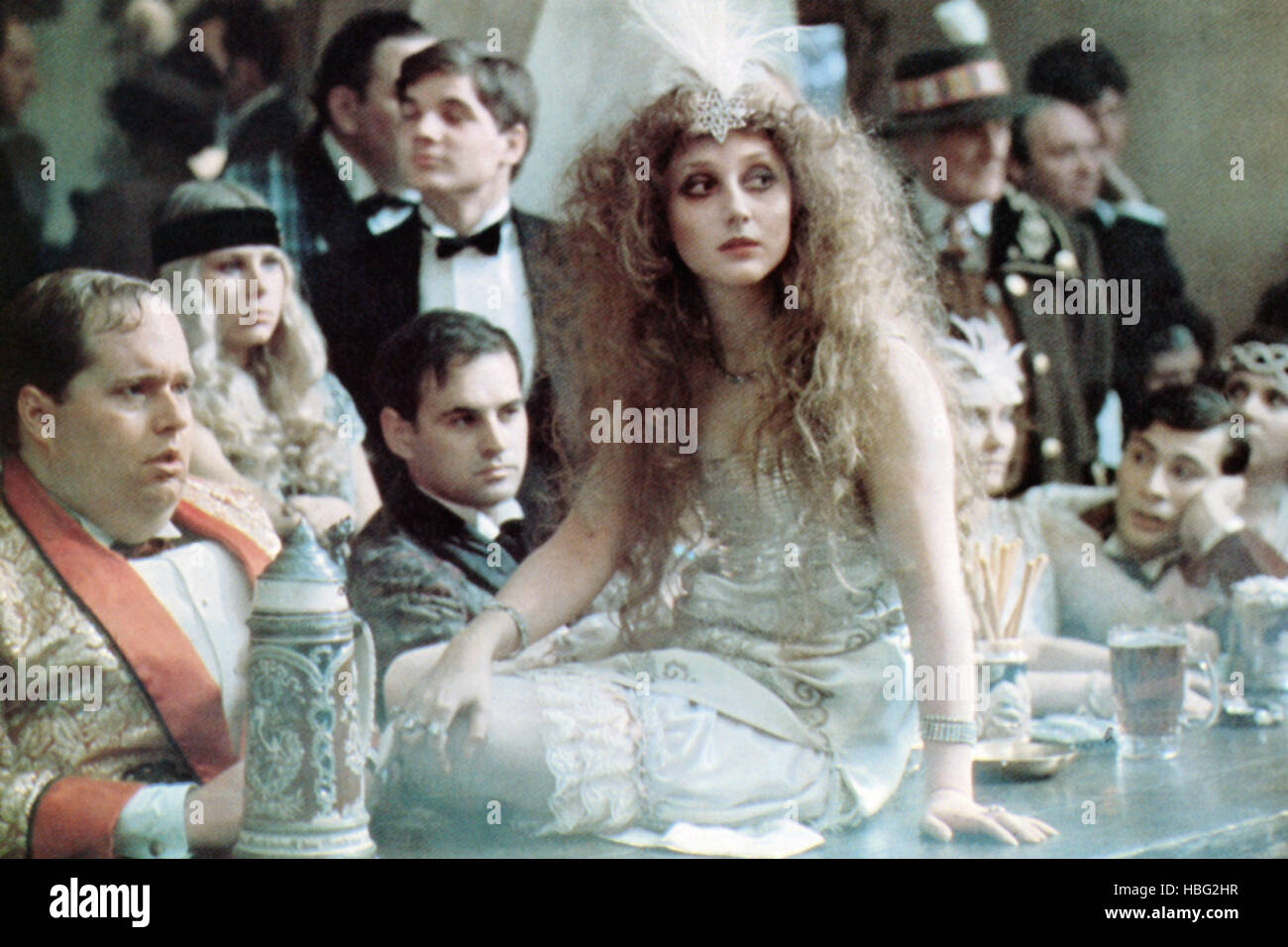 VALENTINO, front from left: William Hootkins, Carol Kane, 1977 Stock ...