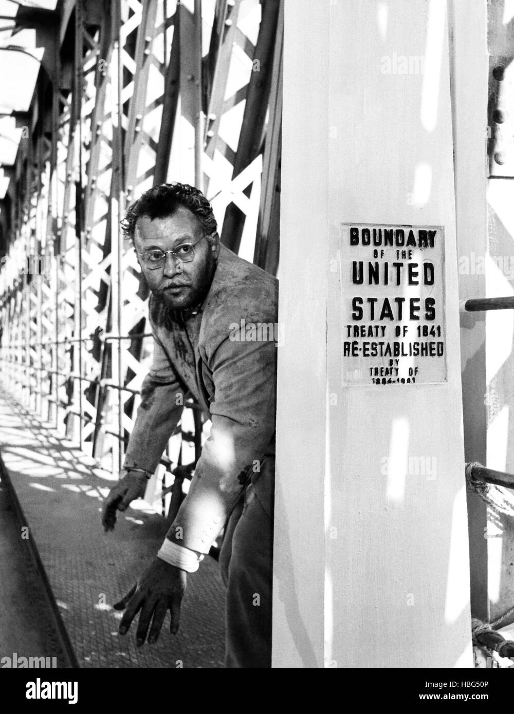 ACROSS THE BRIDGE, Rod Steiger, 1957 Stock Photo - Alamy