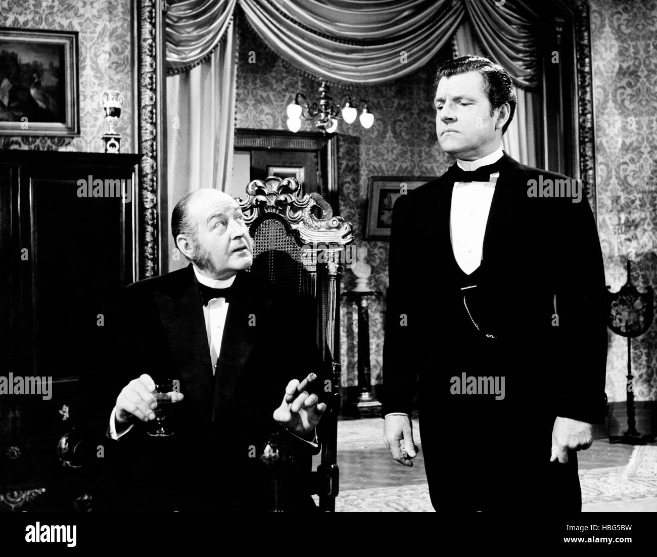 THE ADMIRABLE CRICHTON, (aka PARADISE LAGOON), from left: Cecil Parker ...