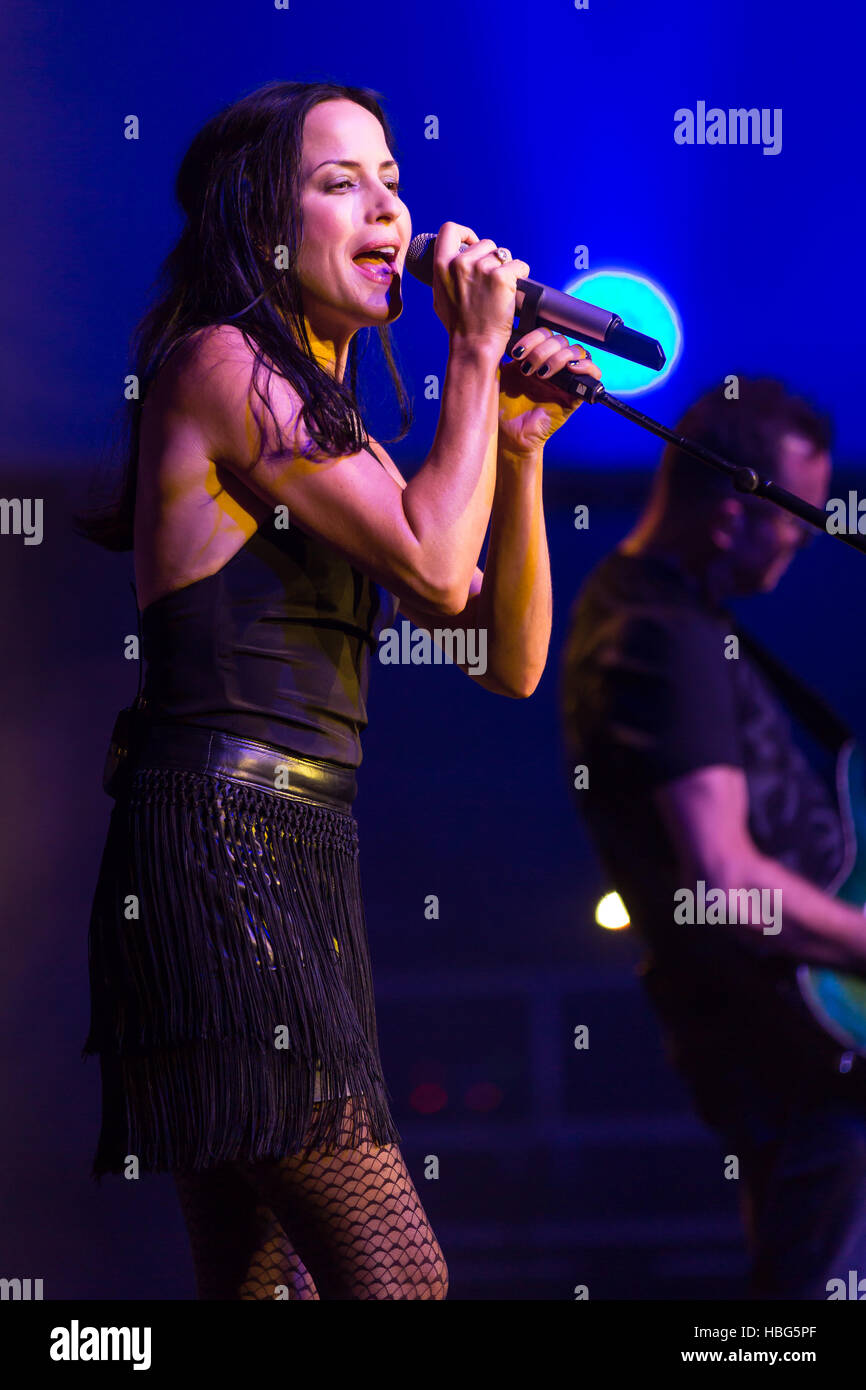 Caroline corr drums hi-res stock photography and images - Alamy
