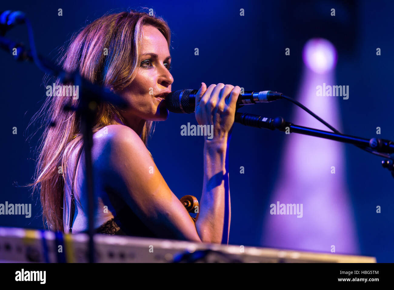 Caroline corr drums hi-res stock photography and images - Alamy