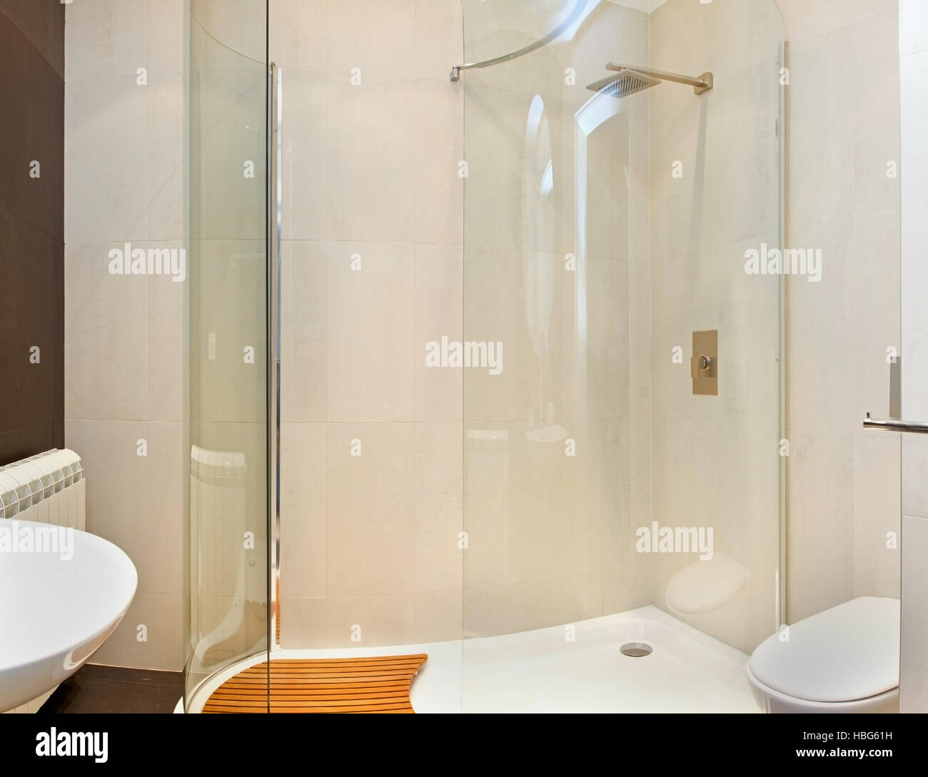Contemporary cabin hi-res stock photography and images - Alamy