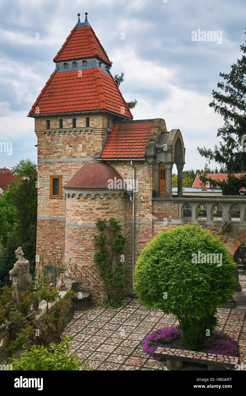 Brick castle observation tower hi-res stock photography and images - Alamy