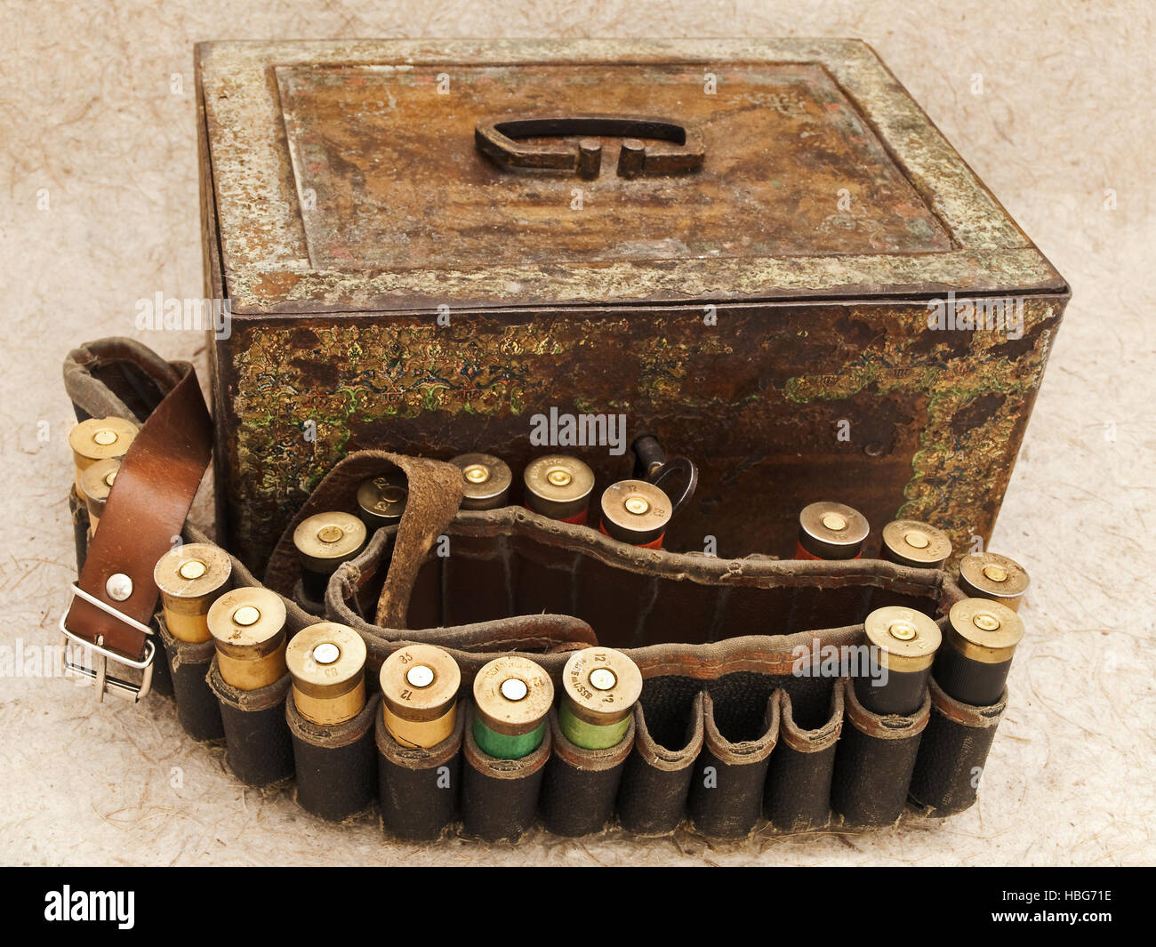 Shot gun shell box hi-res stock photography and images - Alamy