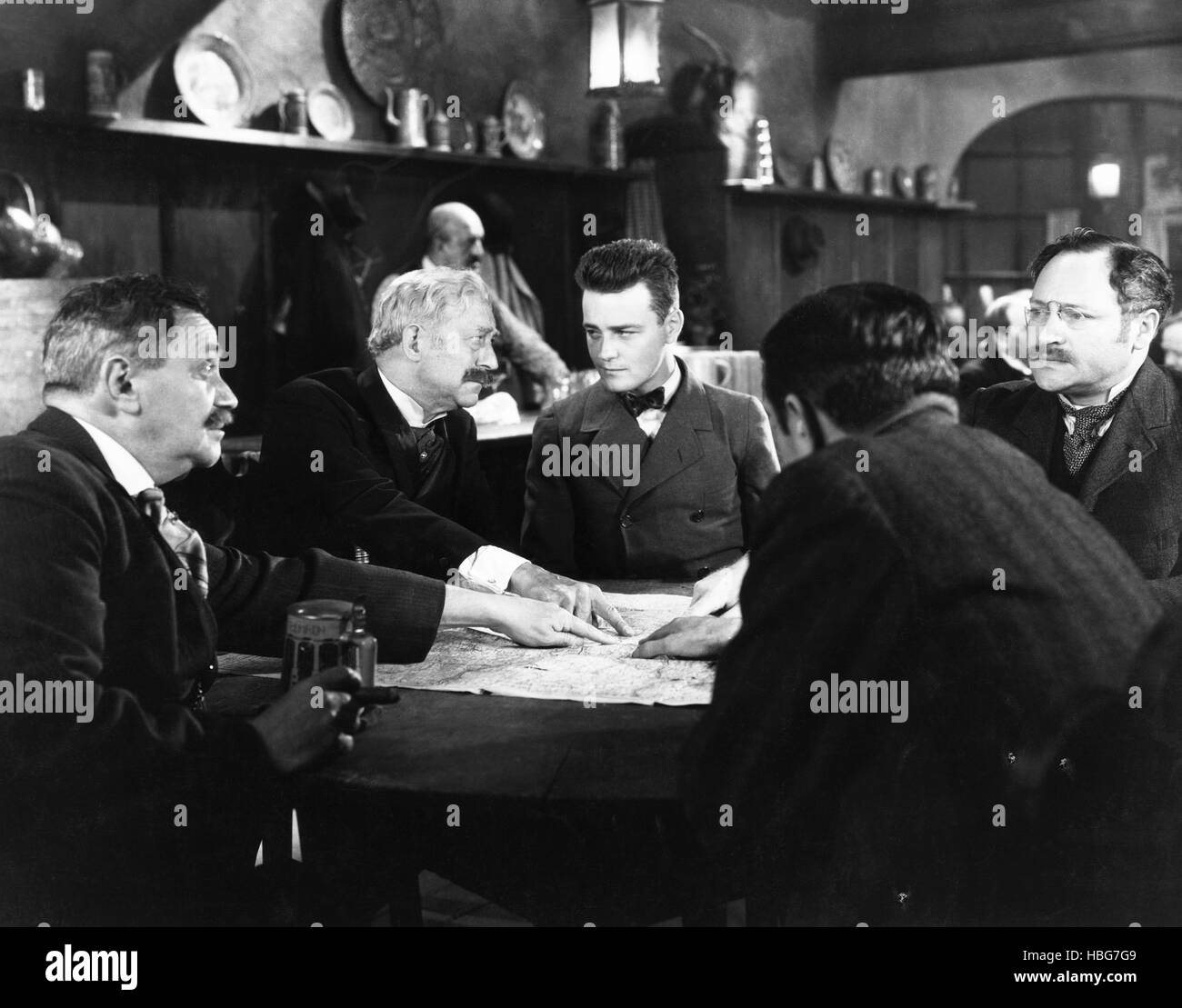 ALL QUIET ON THE WESTERN FRONT, Lew Ayres (bow tie), Edwin Maxwell ...