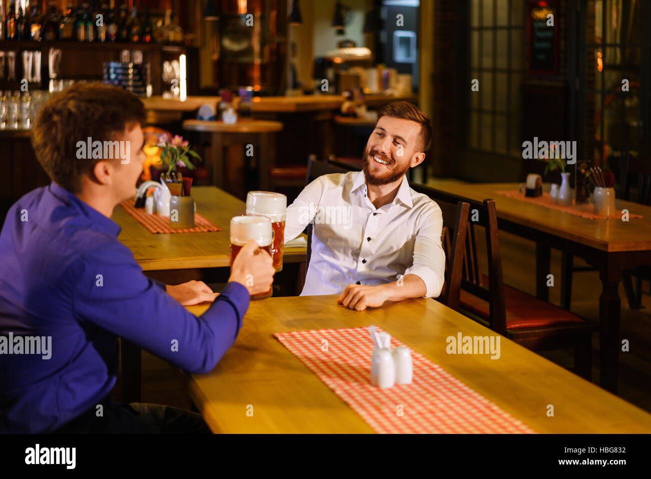 Human entertainment hi-res stock photography and images - Alamy