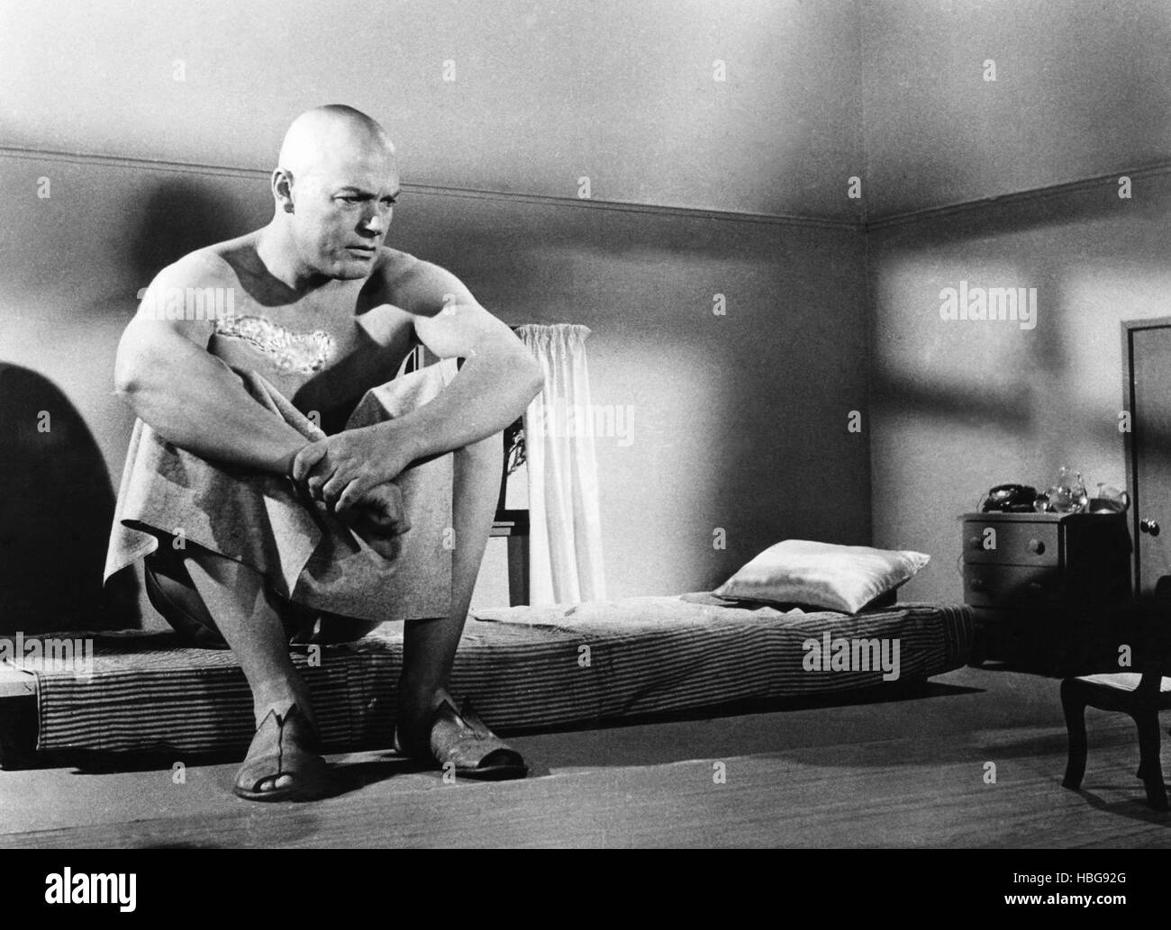 THE AMAZING COLOSSAL MAN, Glenn Langan, 1957 Stock Photo - Alamy