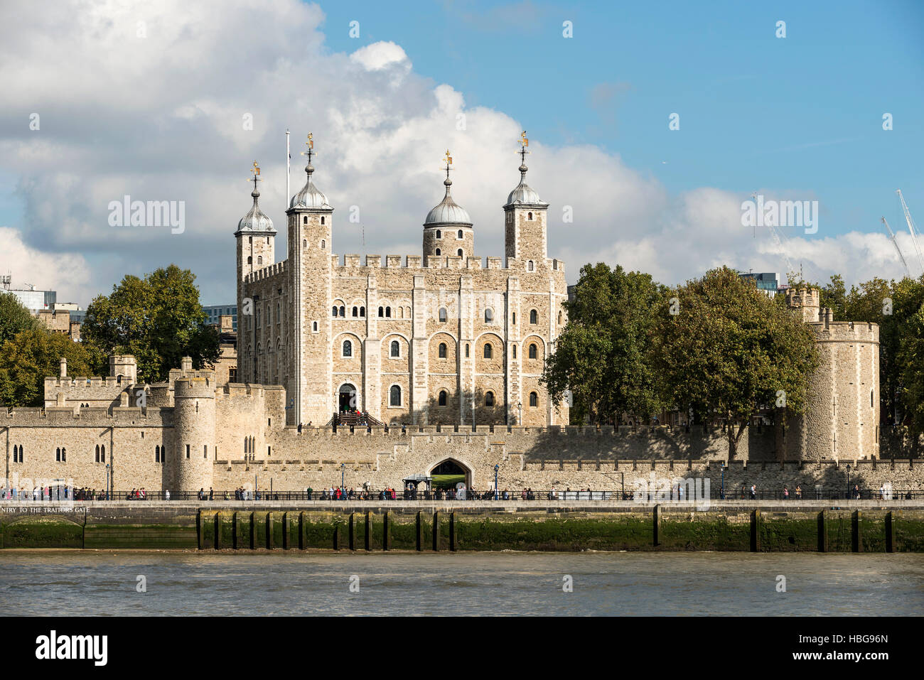 The white tower tower of london hi-res stock photography and images - Alamy