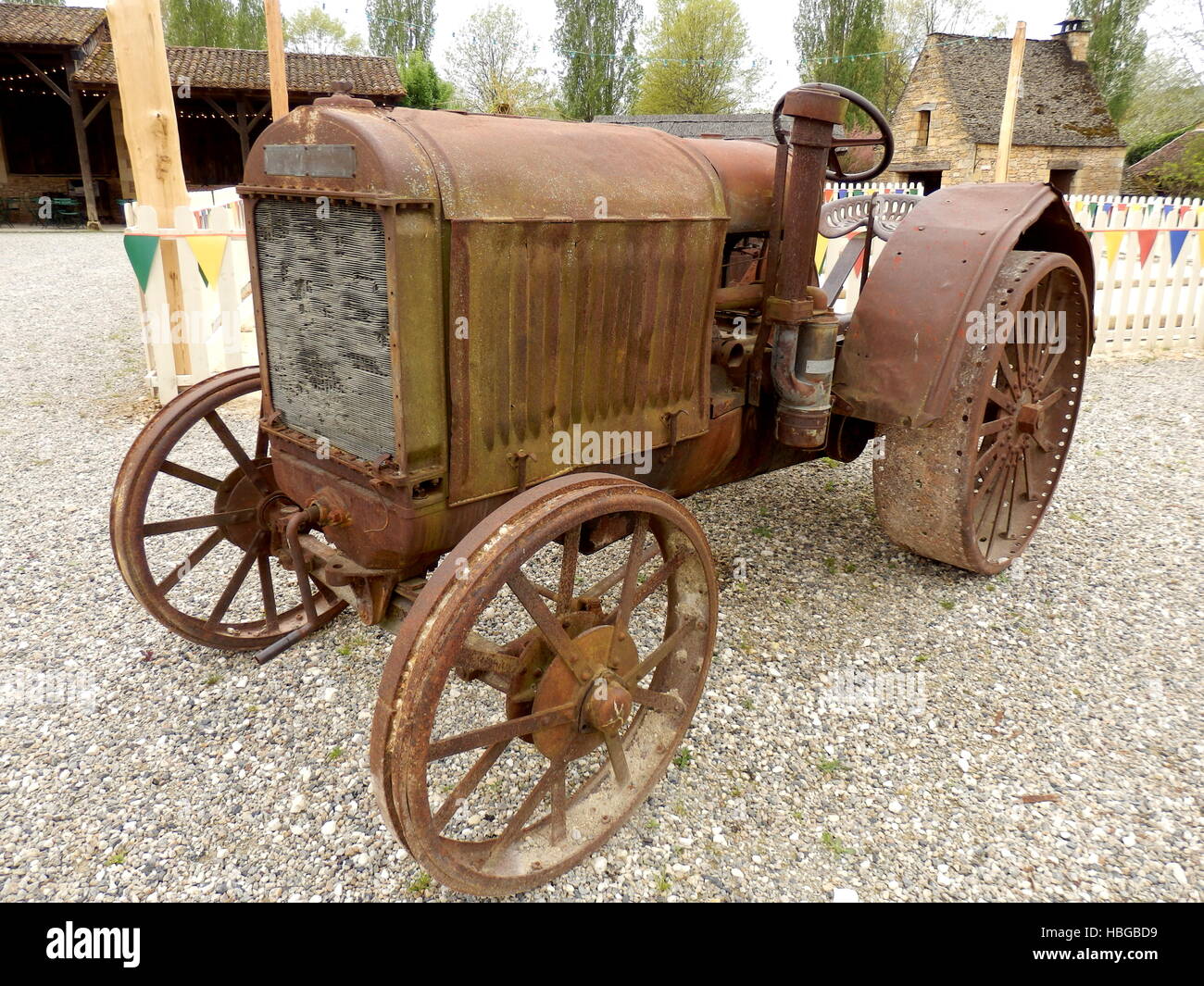 Rusty vintage tractor Stock Photo - Alamy