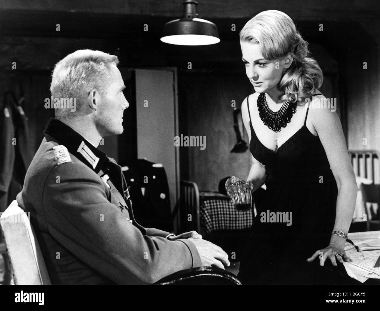 BATTLE OF THE BULGE, Robert Shaw, Barbara Werle, 1965 Stock Photo - Alamy