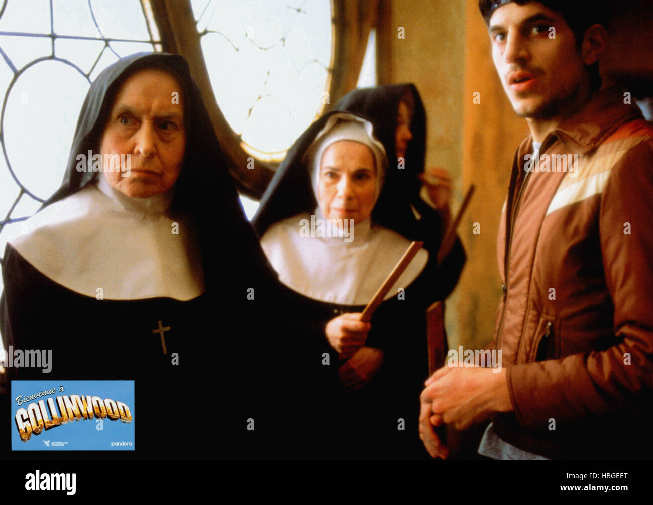 WELCOME TO COLLINWOOD, (aka BIENVENUE A COLLINWOOD), from left: Lissy ...