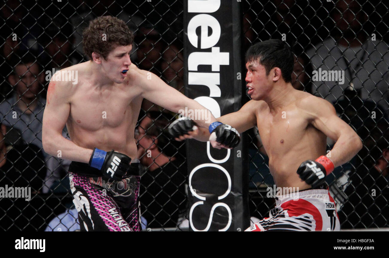 UFC fighter Jim Hettes, left, fights Nam Phan at UFC 141 at the MGM ...