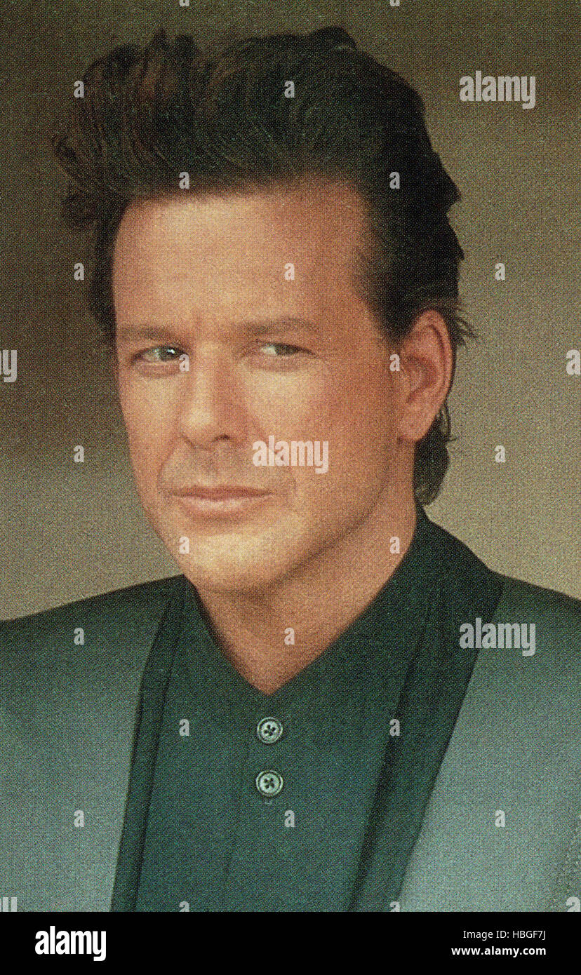 WHITE SANDS, Mickey Rourke, 1992, © Warner Brothers/courtesy Everett ...