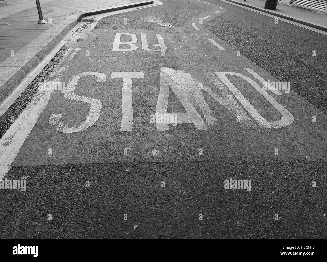 Bus stop stand Stock Photo - Alamy