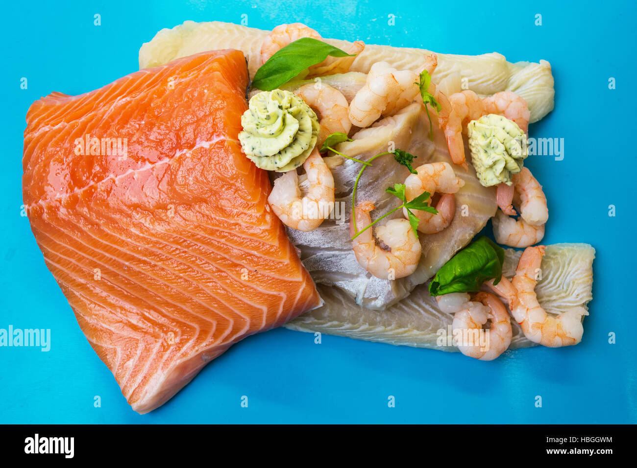 Various raw fish species Stock Photo - Alamy