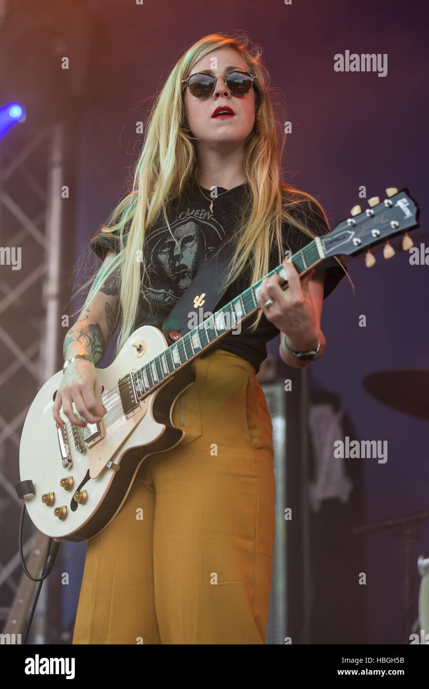 Milo milone singer hi-res stock photography and images - Alamy