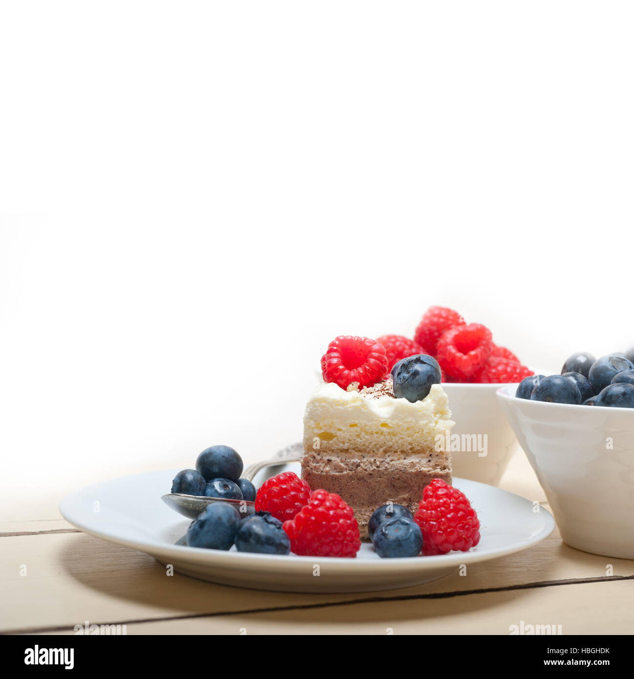 fresh raspberry and blueberry cake Stock Photo - Alamy