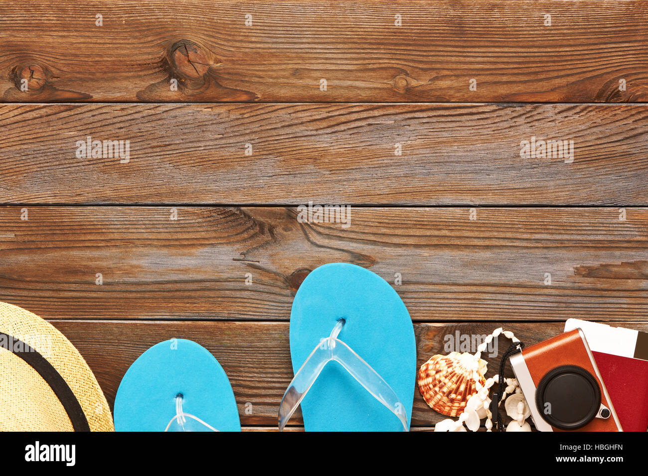 Travel and beach flat lay Stock Photo - Alamy