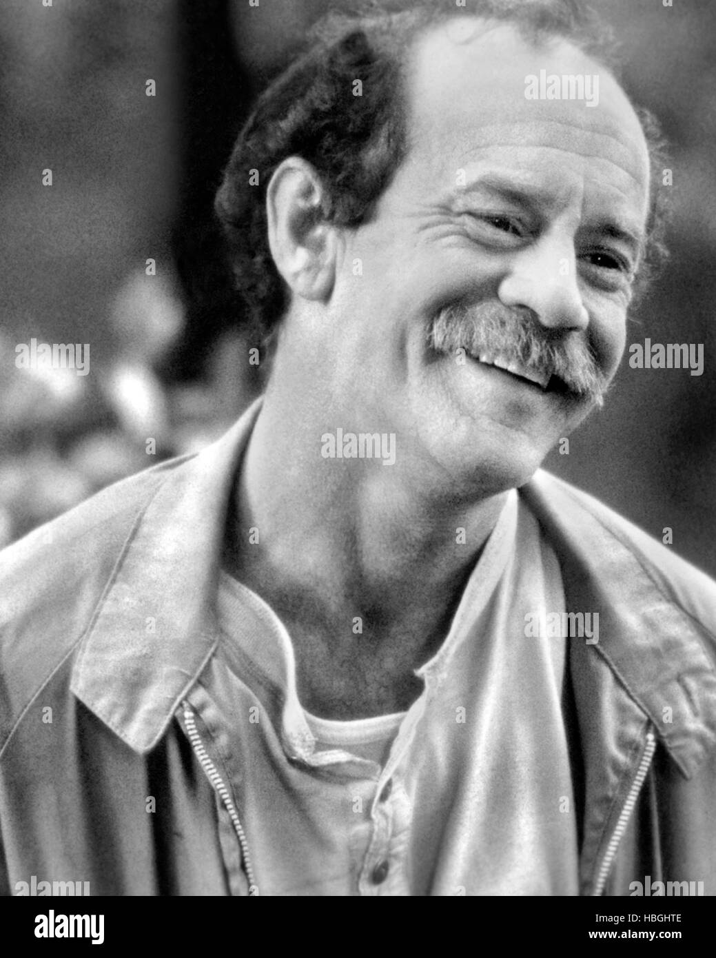 AIR BUD, Michael Jeter, 1997, ©Buena Vista Pictures/courtesy Everett ...