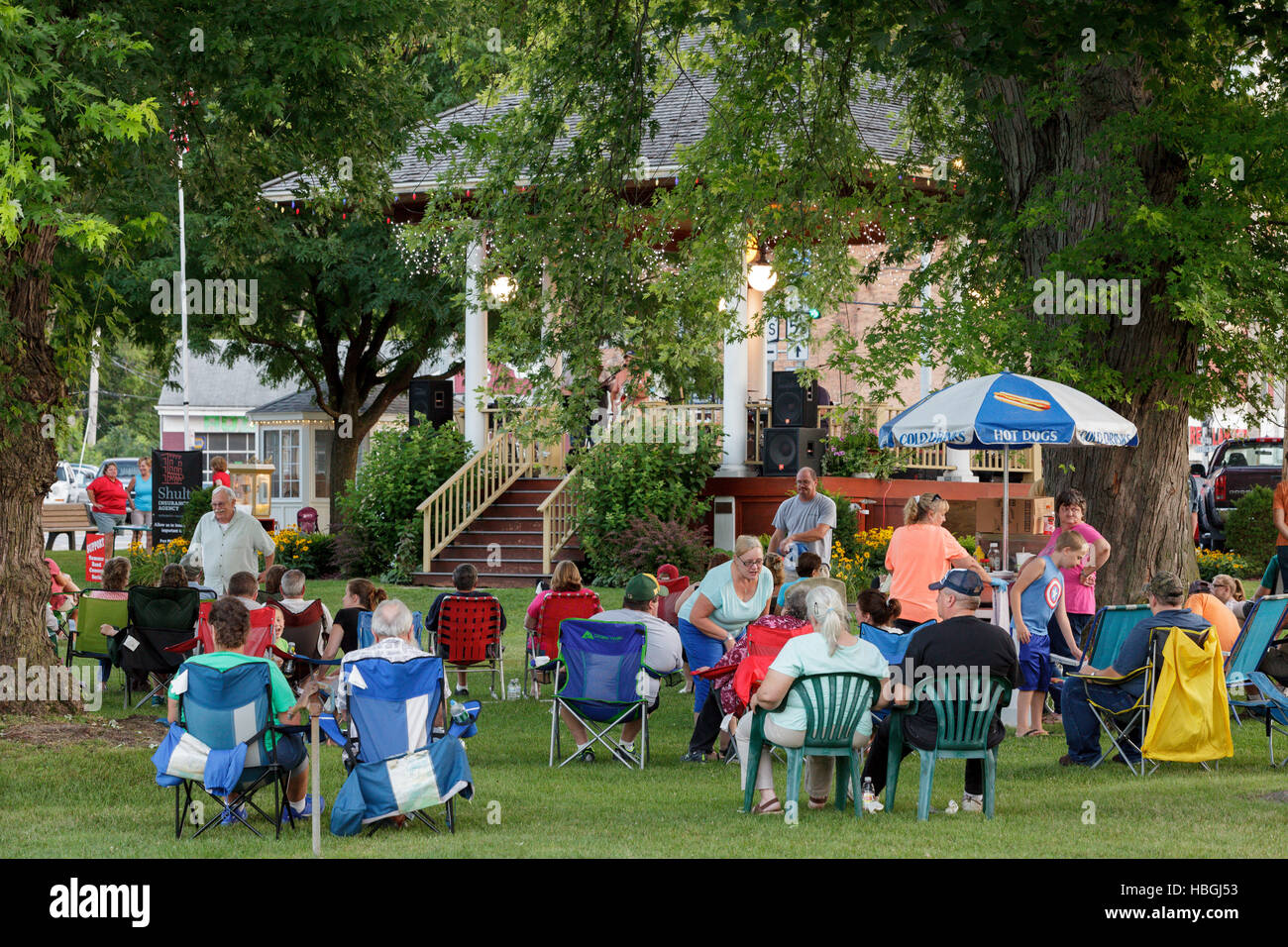 Community enjoys a concert under the bandstand in Hazlett Park, Fort ...