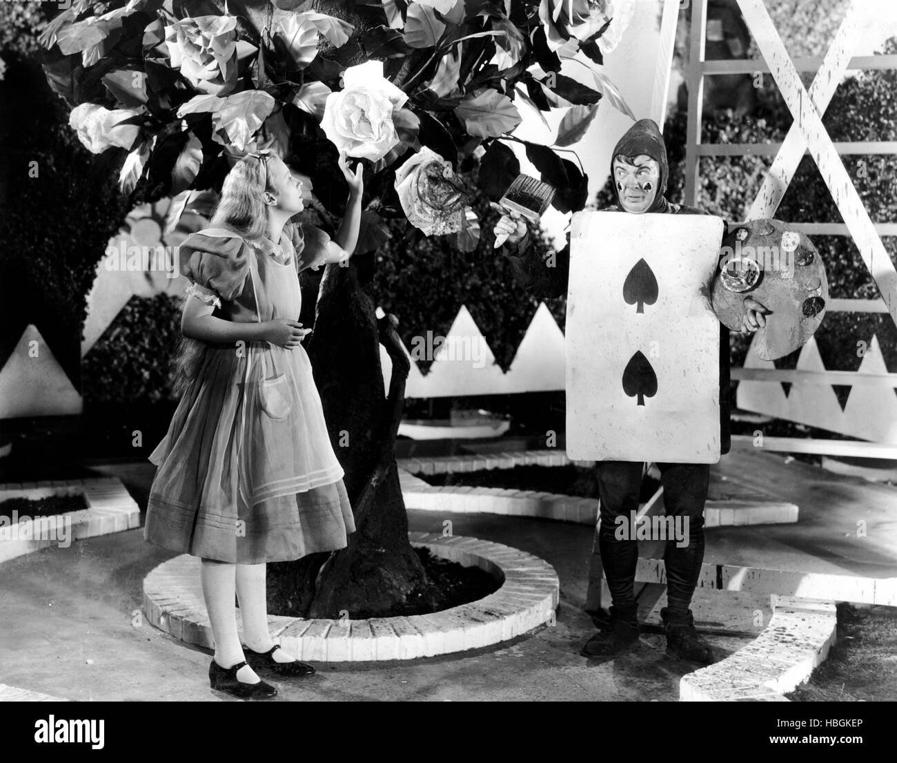ALICE IN WONDERLAND, from left: Charlotte Henry as Alice, Billy Bevan ...