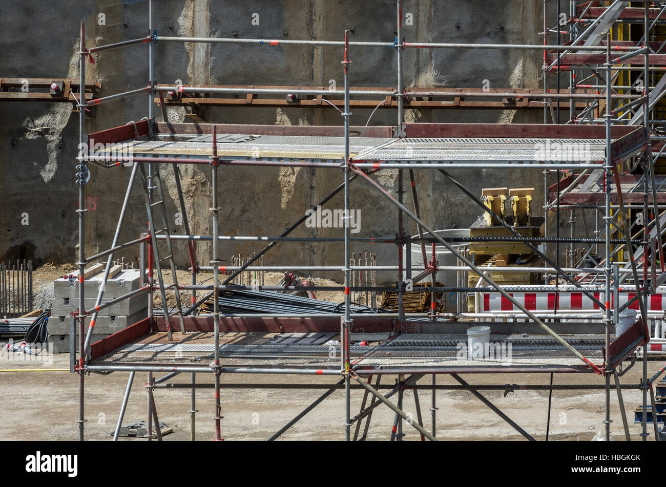 construction site scaffolding Stock Photo - Alamy