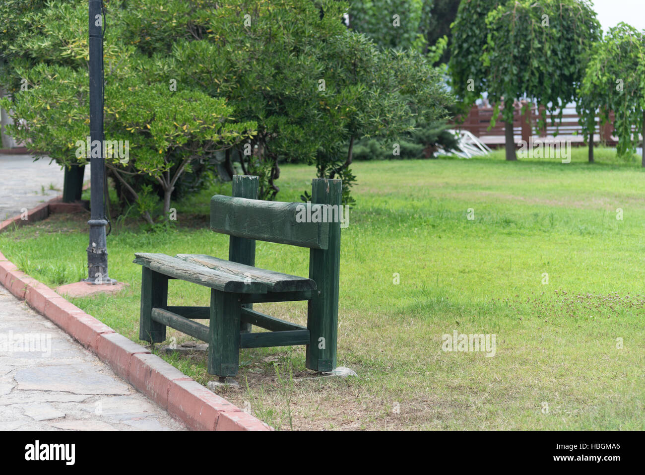 Wooden gardening bench hi-res stock photography and images - Alamy