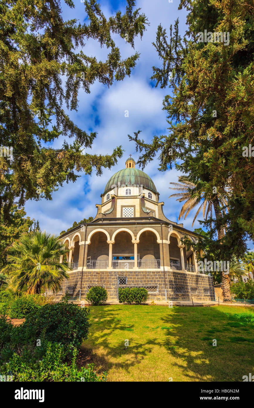 Catholic church Mount Beatitudes Stock Photo - Alamy