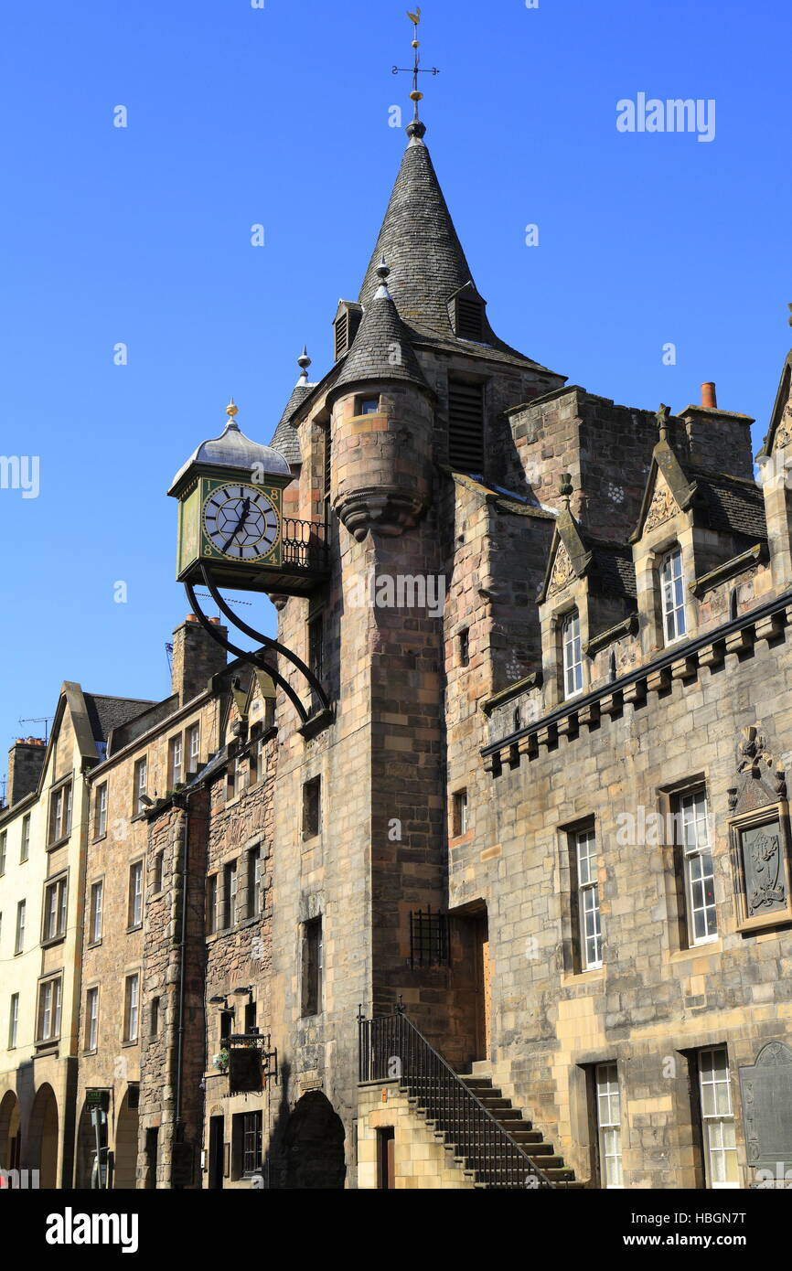 Scottish medieval houses hi-res stock photography and images - Alamy