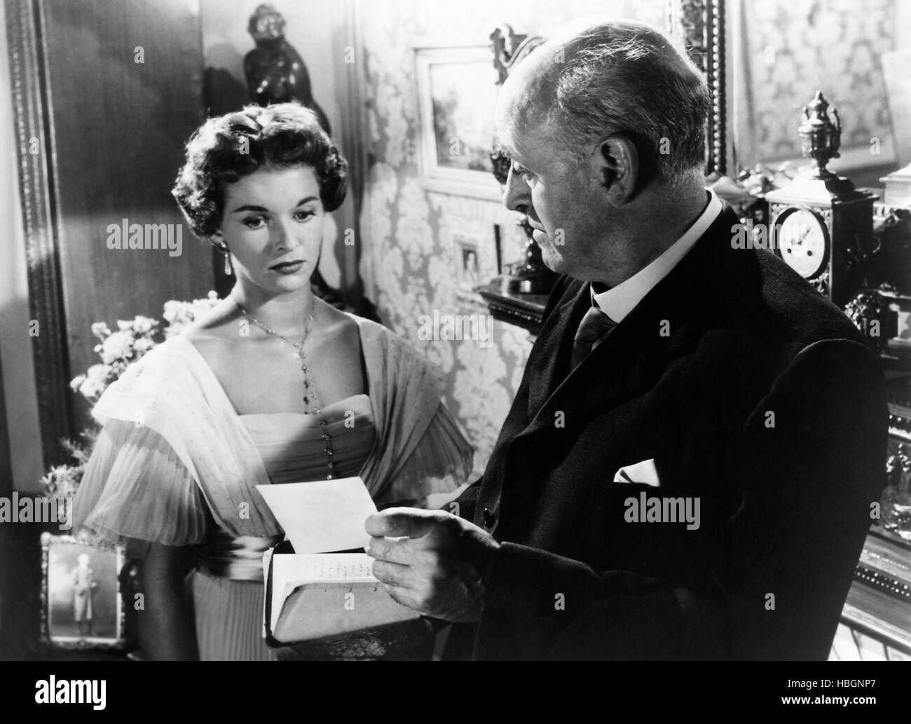 AN INSPECTOR CALLS, Eileen Moore, Alastair Sim, 1954 Stock Photo - Alamy