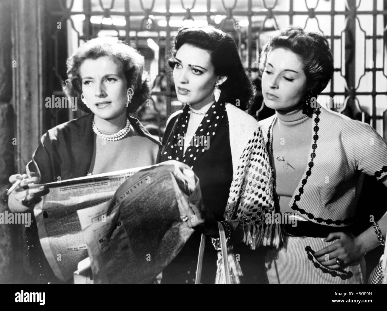 ANGELS OF DARKNESS, (aka DONNA PROIBITE), from left, Valentina Cortese ...